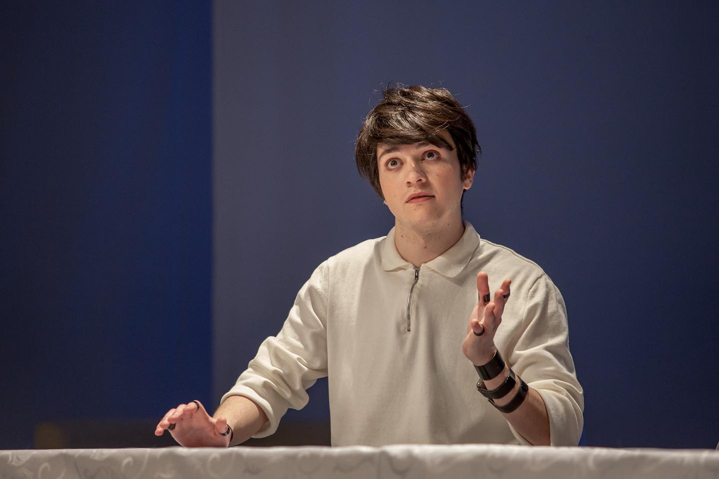 Млади Теодор Винчић наставља да ниже награде за улогу Шиле у представи Ролеркостер! | Позориште ...